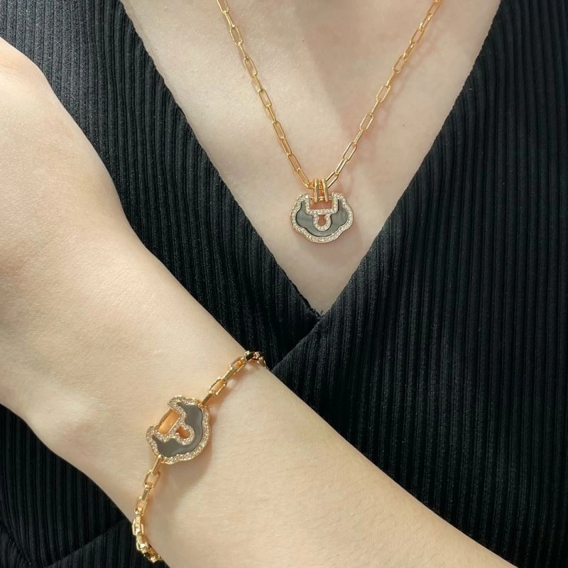 OEM Qeelin Bracelets