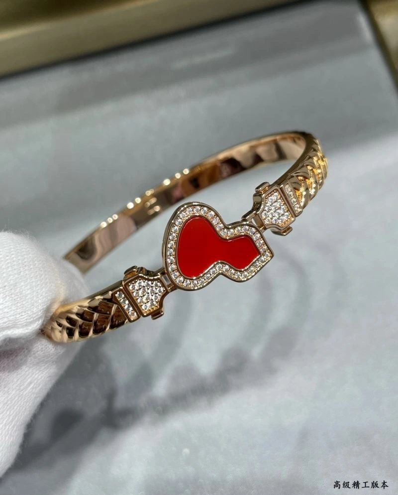 Mirror quality Qeelin Bracelets