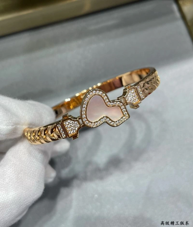 High fidelity Qeelin Bracelets