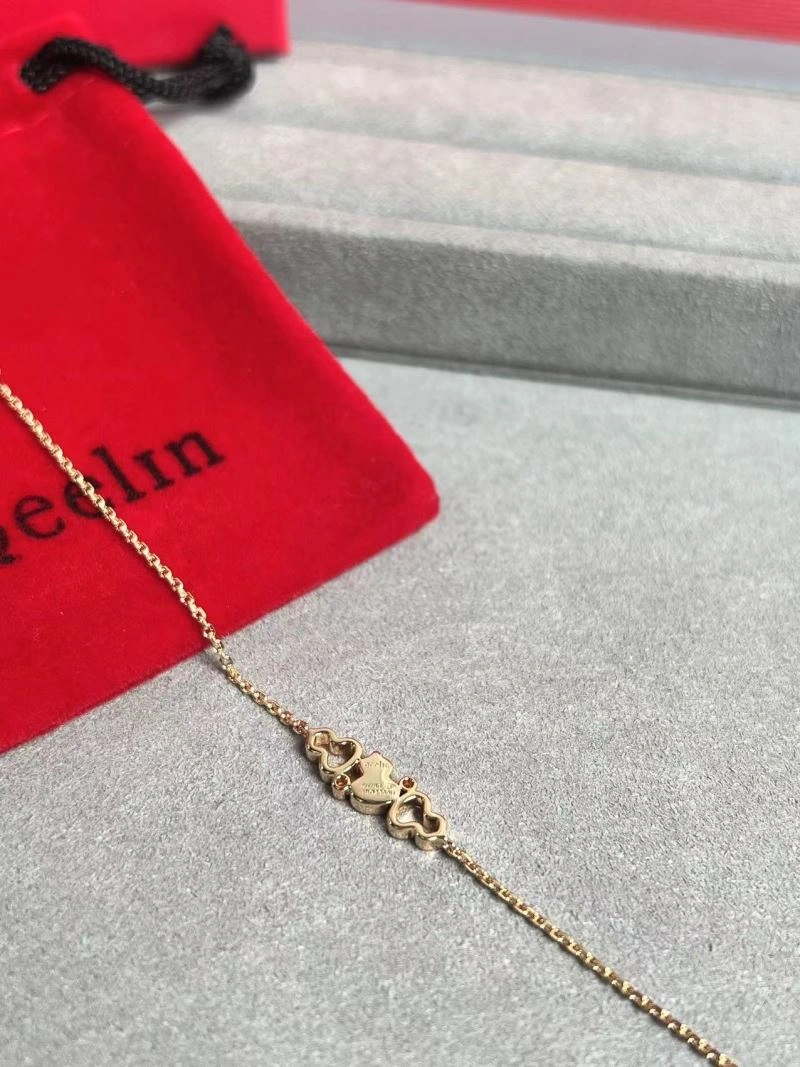 Low-cost Qeelin Bracelets