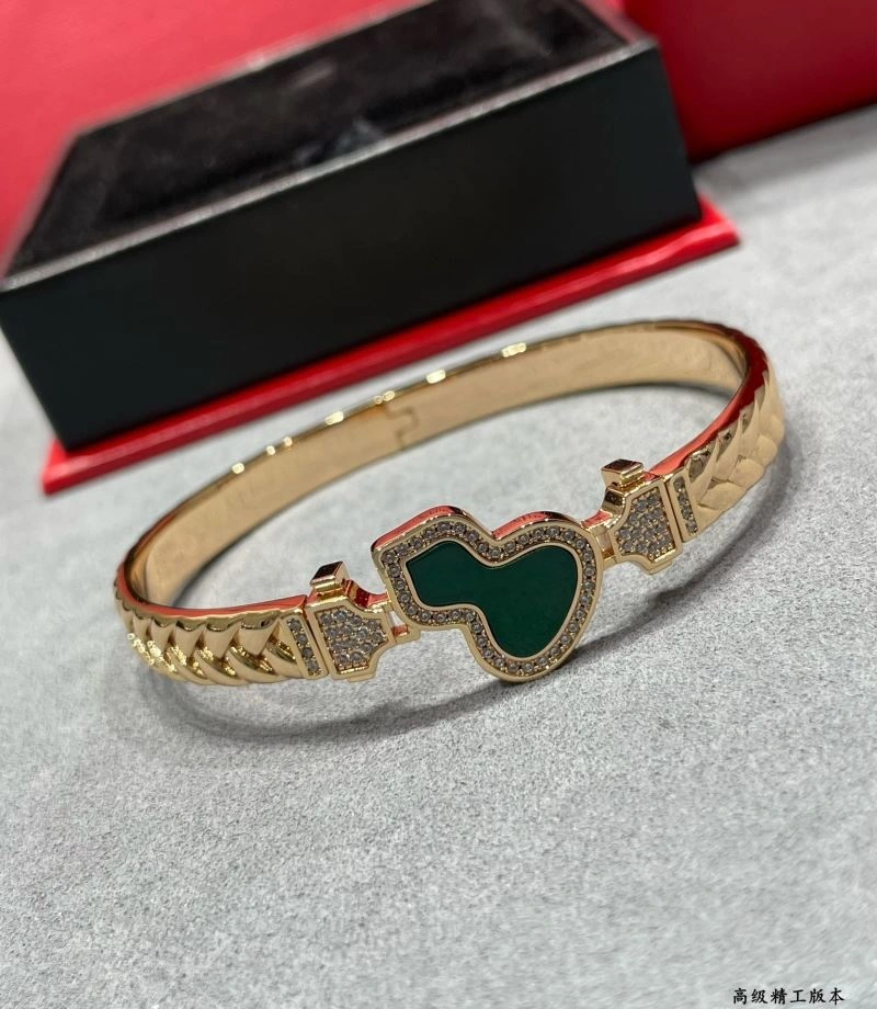 Brand-authenticated Qeelin Bracelets