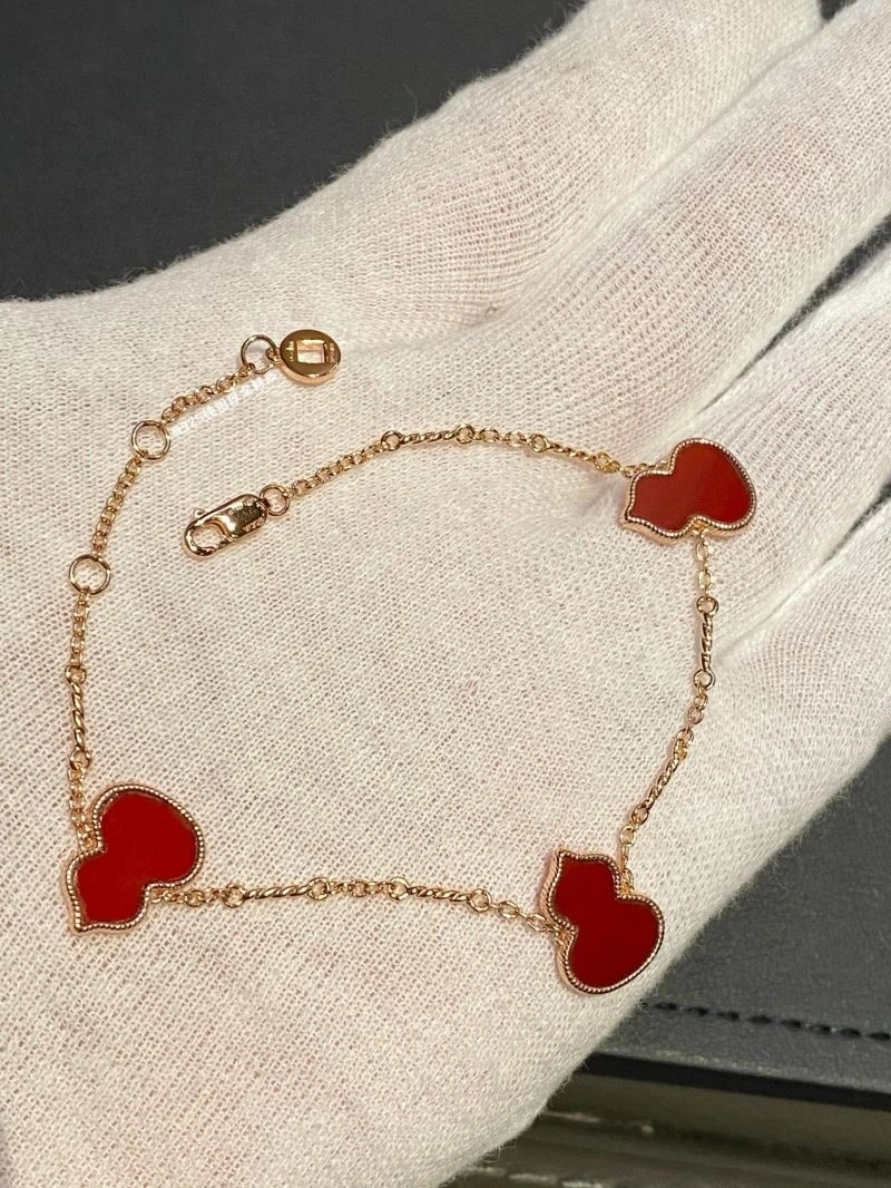 Inexpensive Qeelin Bracelets