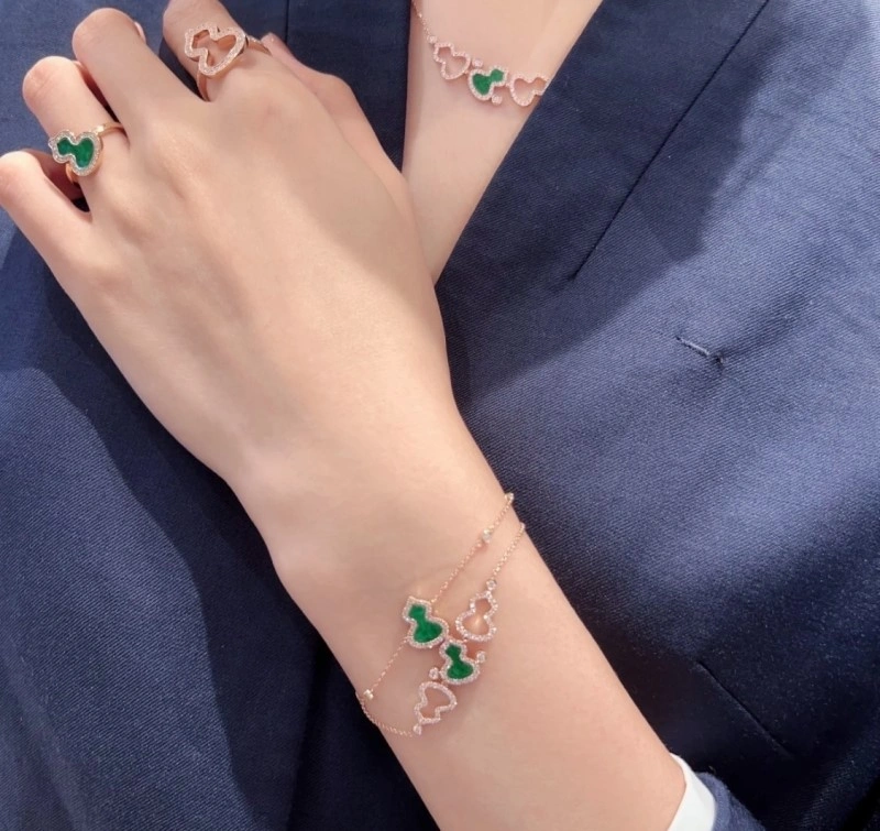 Top mirror Qeelin Bracelets
