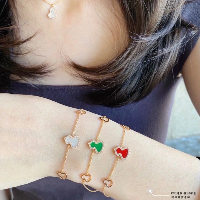 Official Qeelin Bracelets