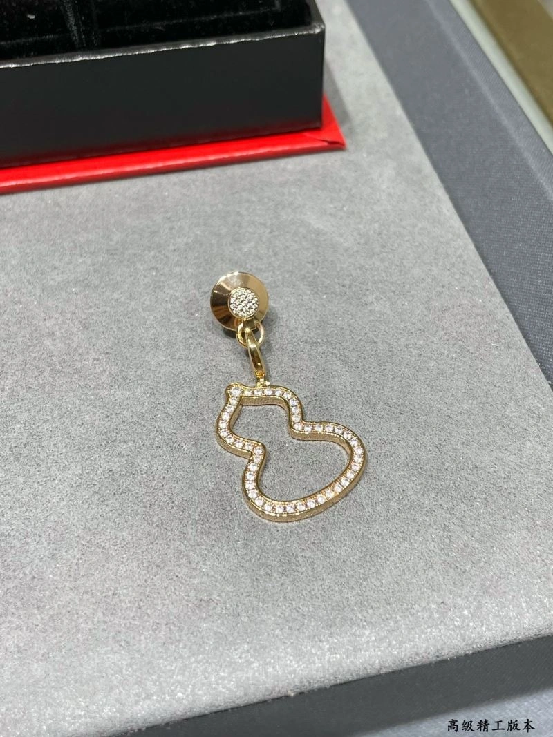 Exact replica Qeelin Brooches