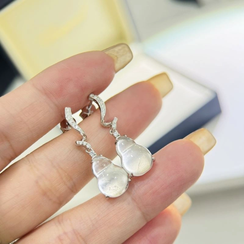 Brand-authenticated Qeelin Earrings