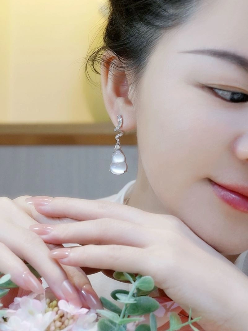 Brand-authenticated Qeelin Earrings