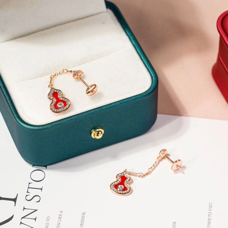 Legit Qeelin Earrings