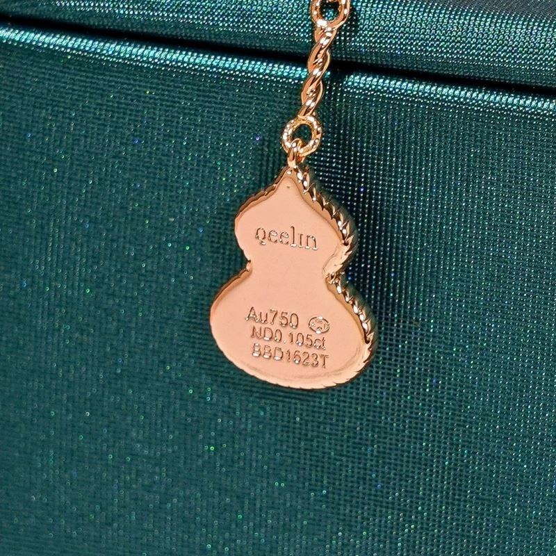 Legit Qeelin Earrings