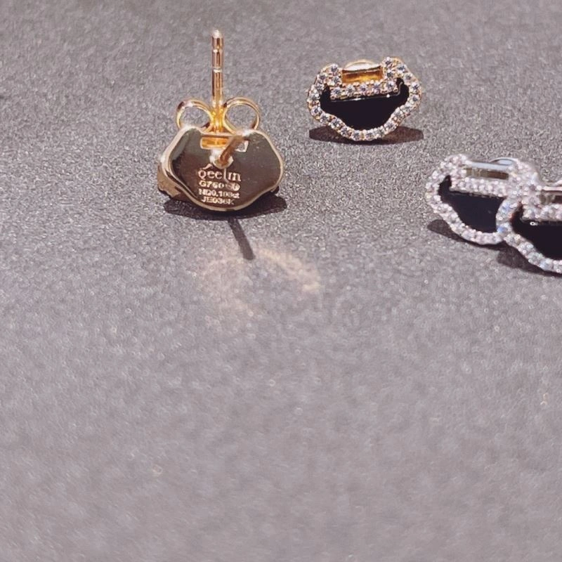 Official Qeelin Earrings