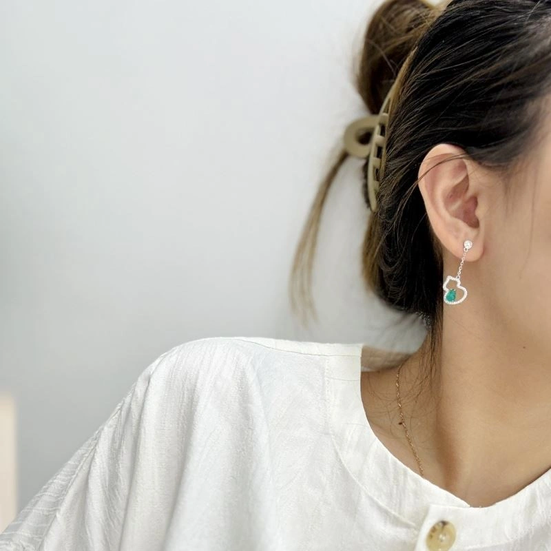 Official Qeelin Earrings