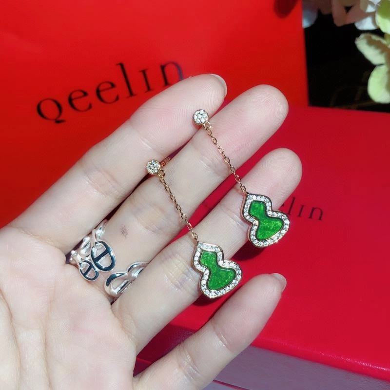 Qeelin Earrings