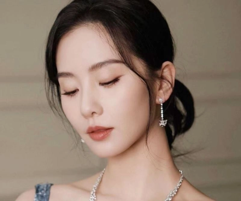 Qeelin Earrings
