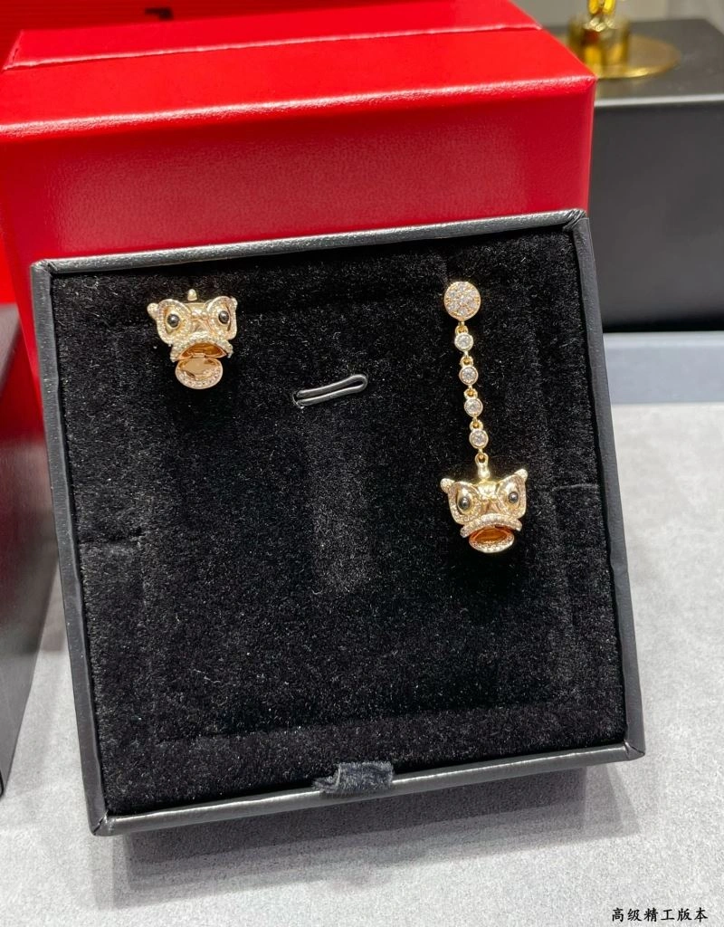 Qeelin Earrings
