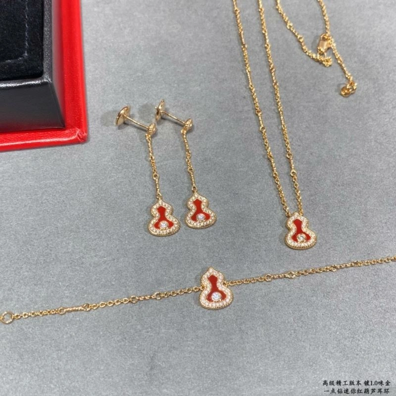 Top match Qeelin Earrings