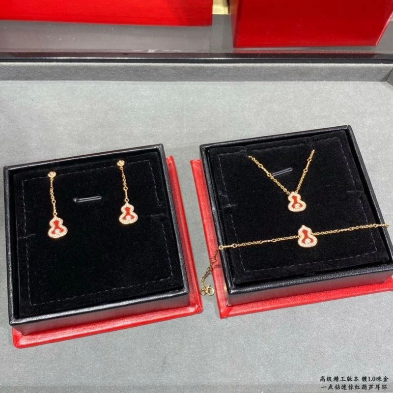 Top match Qeelin Earrings