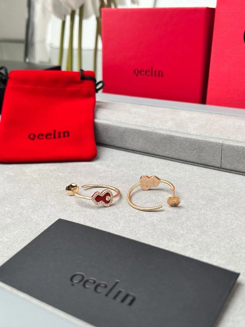Qeelin Earrings