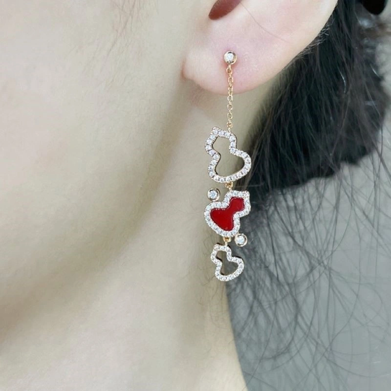 Official Qeelin Earrings