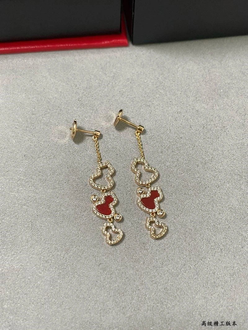 Official Qeelin Earrings
