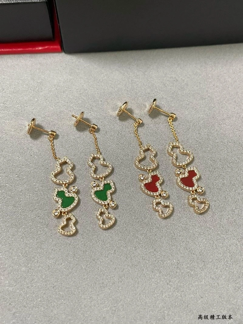 Official Qeelin Earrings
