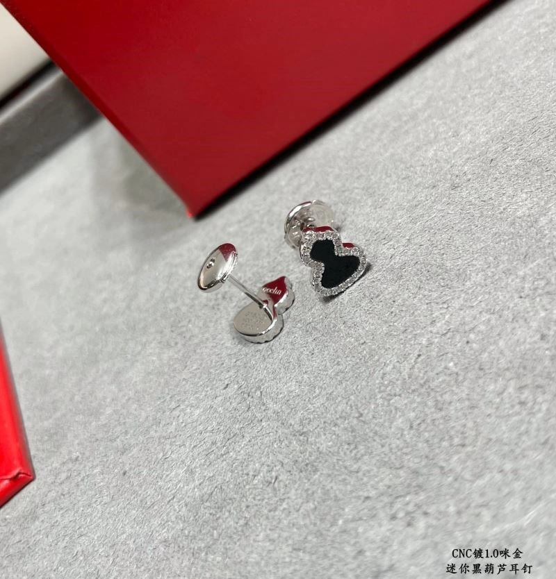 Economical Qeelin Earrings