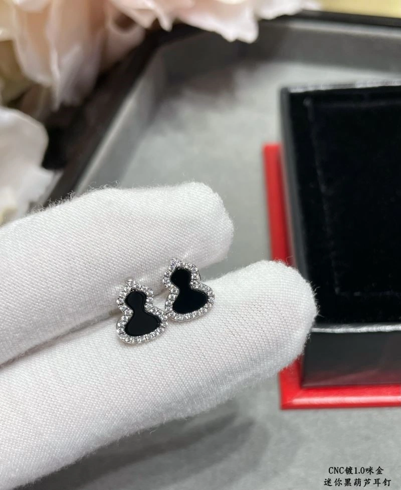 Economical Qeelin Earrings