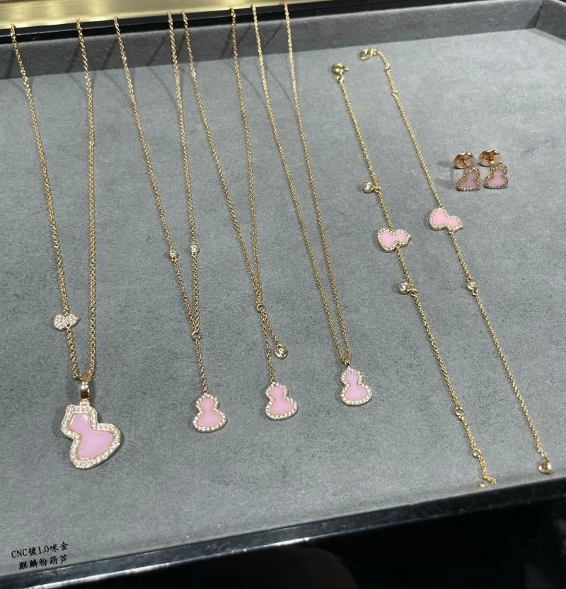 Qeelin Earrings