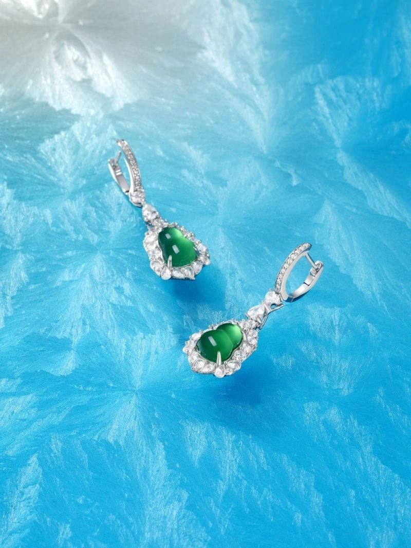 Precise copy Qeelin Earrings