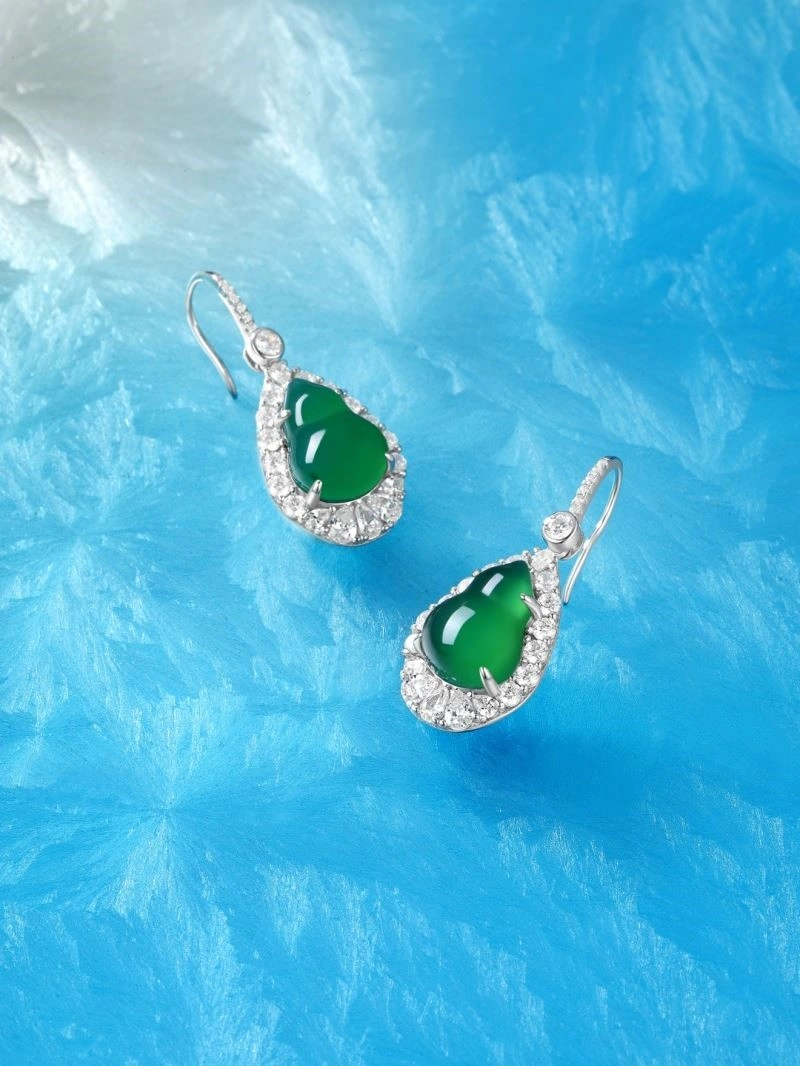 Value-priced Qeelin Earrings