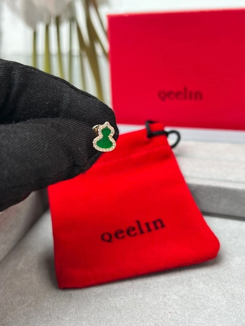 Qeelin Earrings