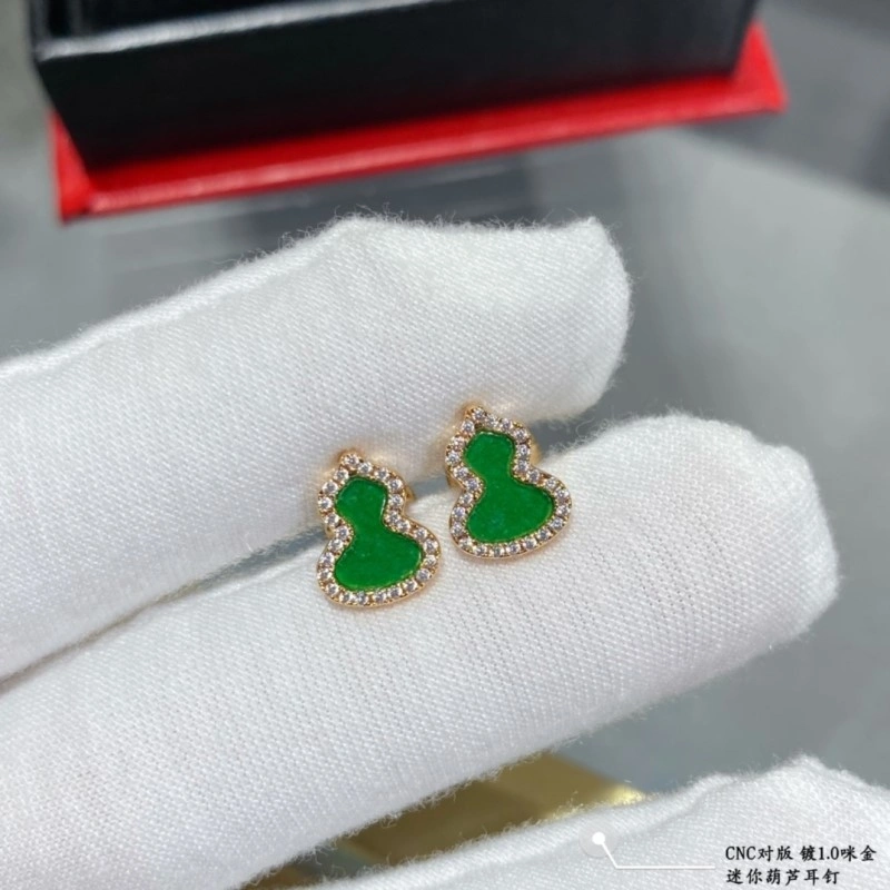 Top match Qeelin Earrings