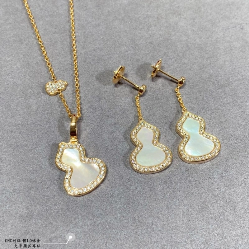 Qeelin Earrings