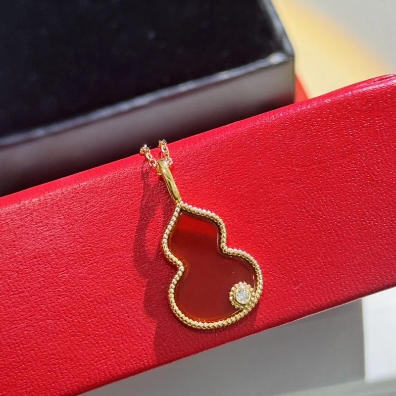 Bargain Qeelin Necklaces