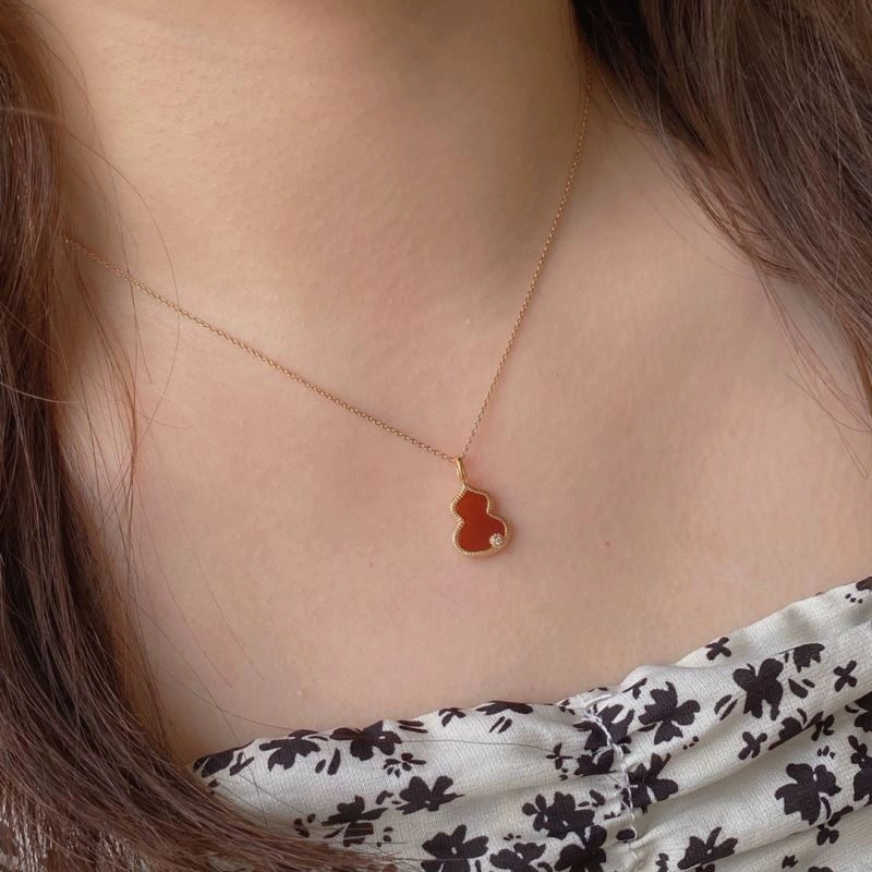 Bargain Qeelin Necklaces