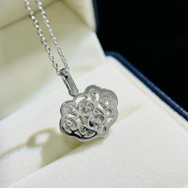 Bargain Qeelin Necklaces