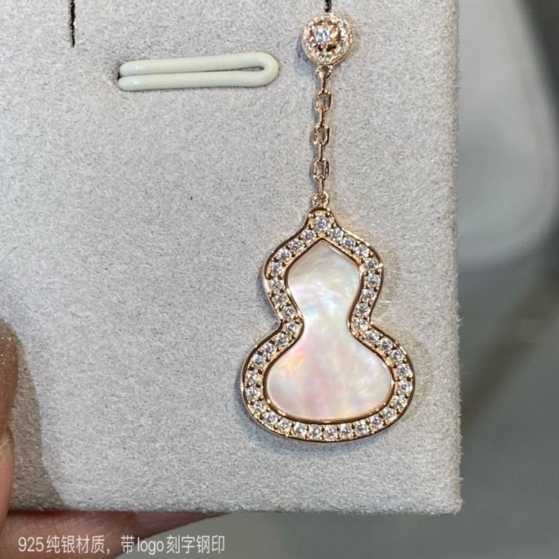 Precise copy Qeelin Necklaces