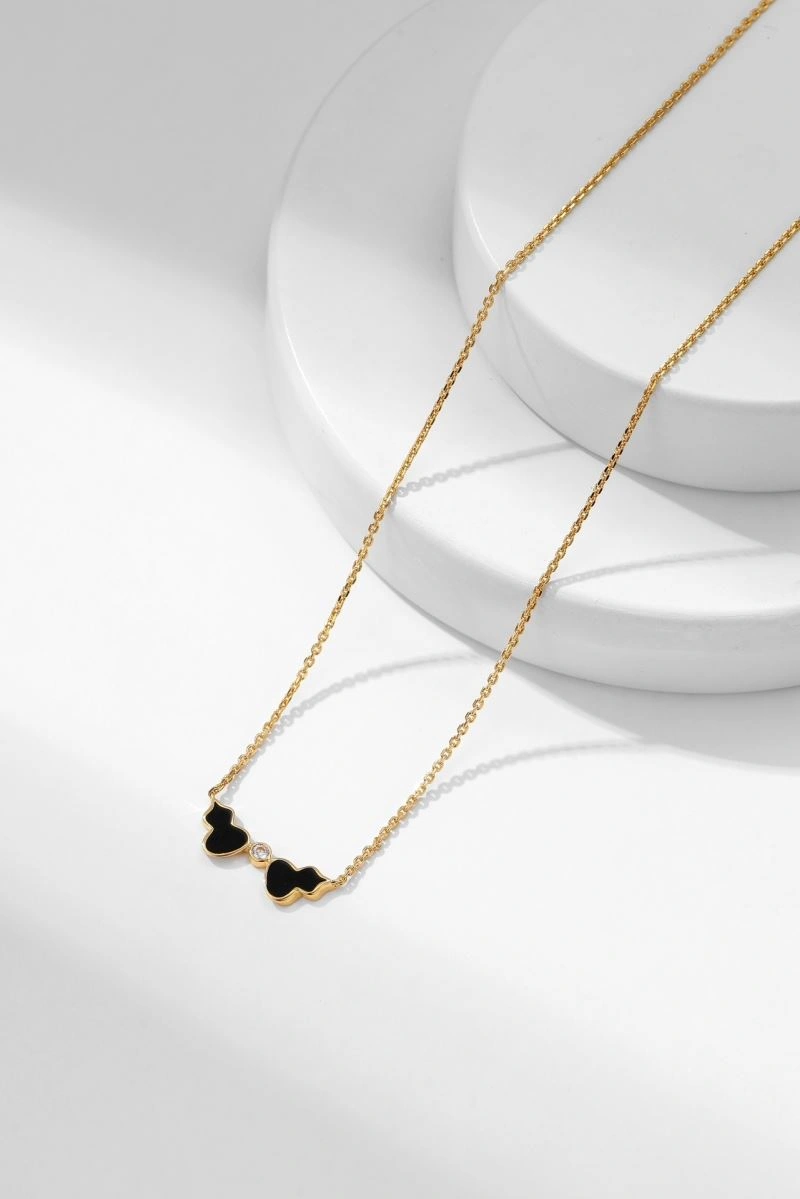Mirror quality Qeelin Necklaces