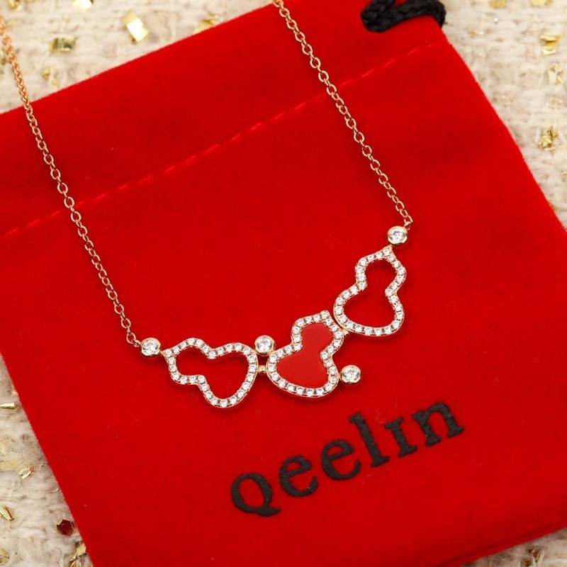 Accurate model Qeelin Necklaces
