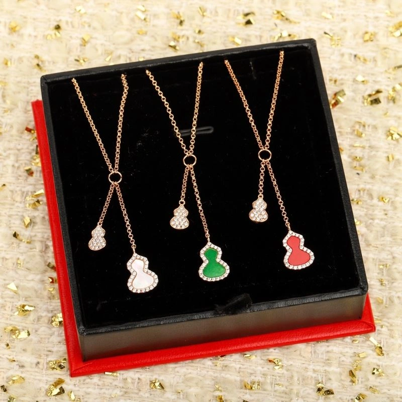 Discounted Qeelin Necklaces
