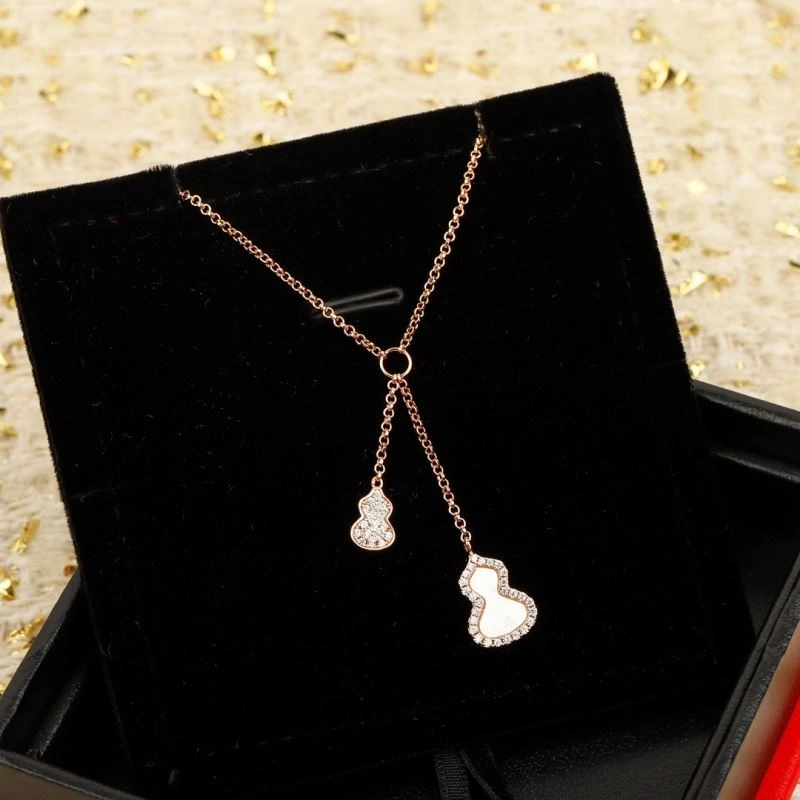 Discounted Qeelin Necklaces
