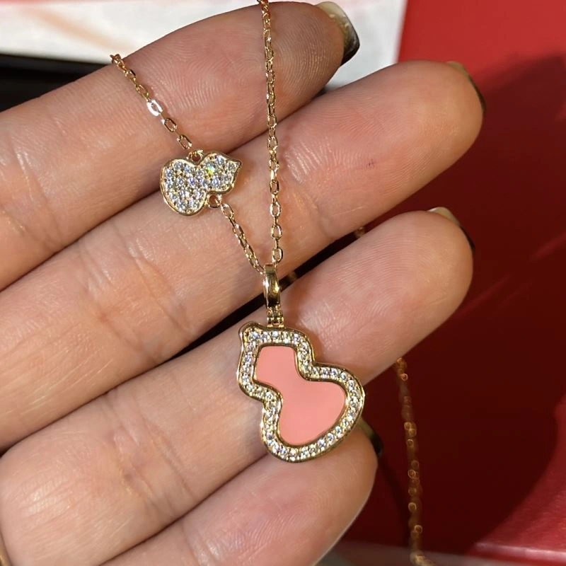 Accurate model Qeelin Necklaces