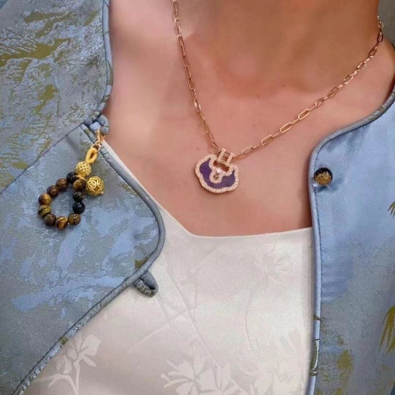 Exact replica Qeelin Necklaces