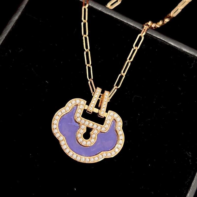 Exact replica Qeelin Necklaces