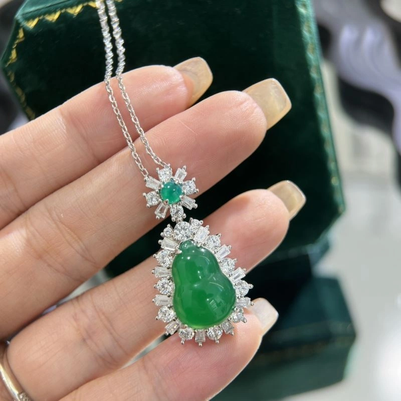 High accuracy Qeelin Necklaces