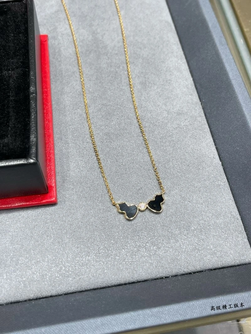 Discounted Qeelin Necklaces