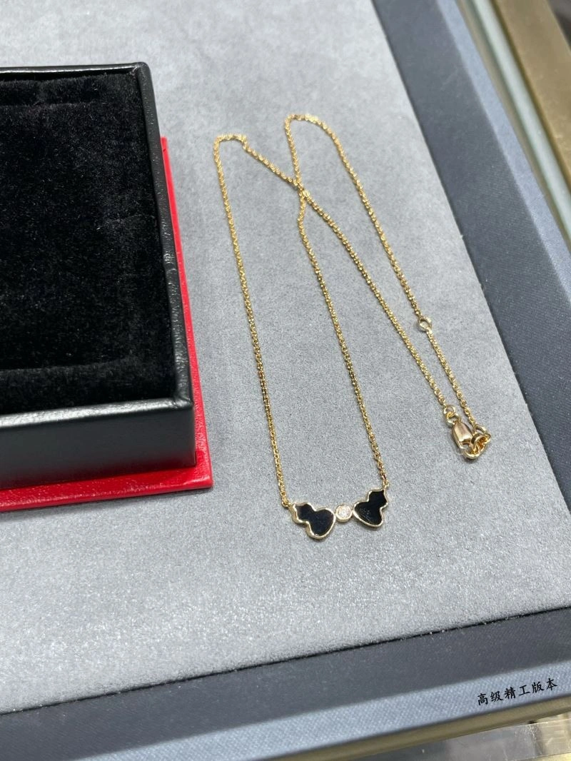 Discounted Qeelin Necklaces