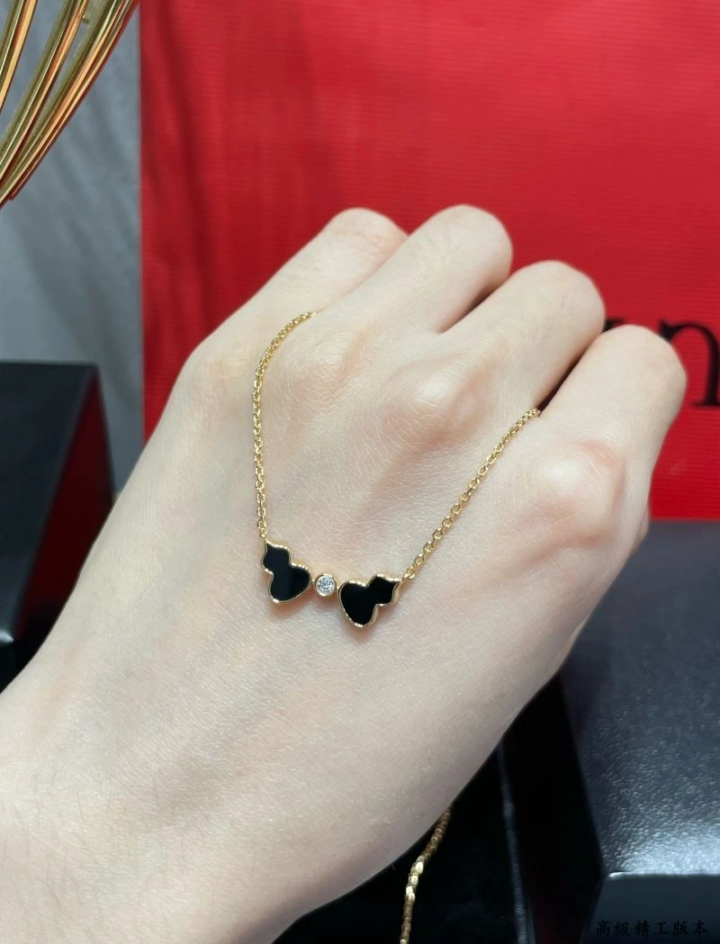 Discounted Qeelin Necklaces