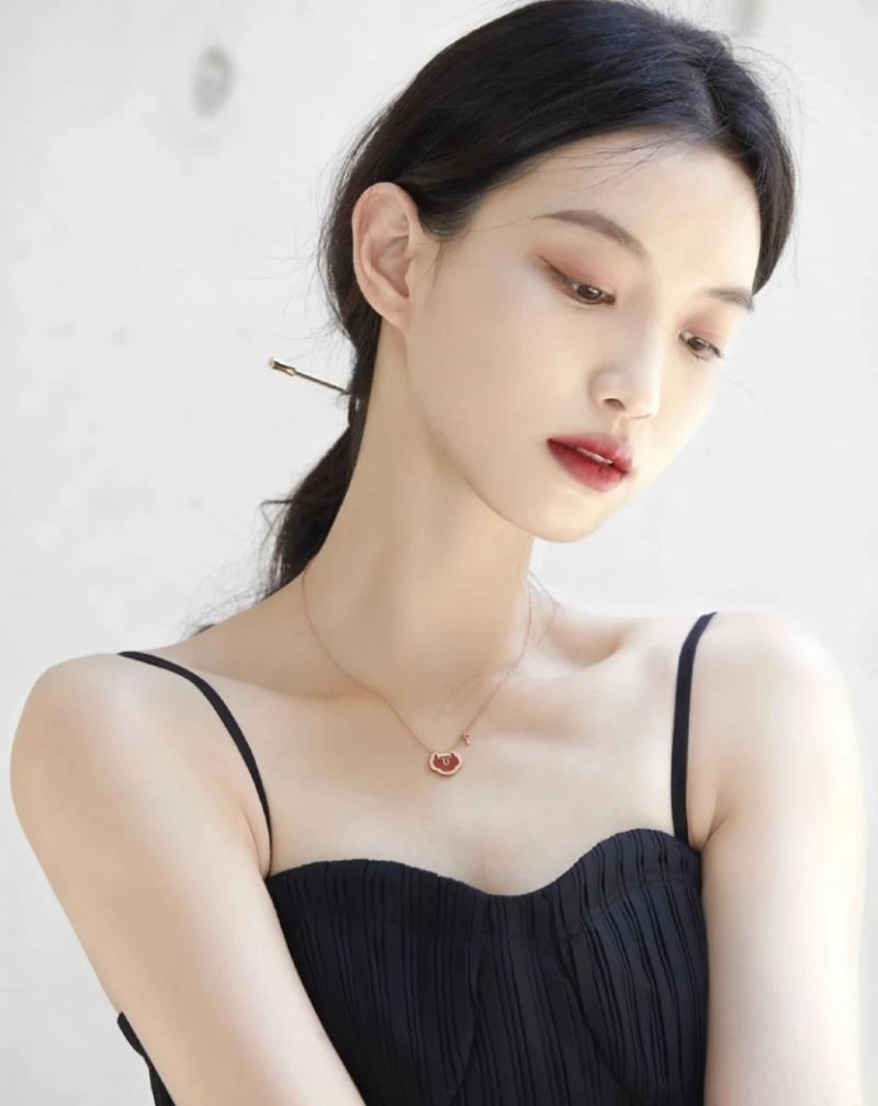 Mirror quality Qeelin Necklaces