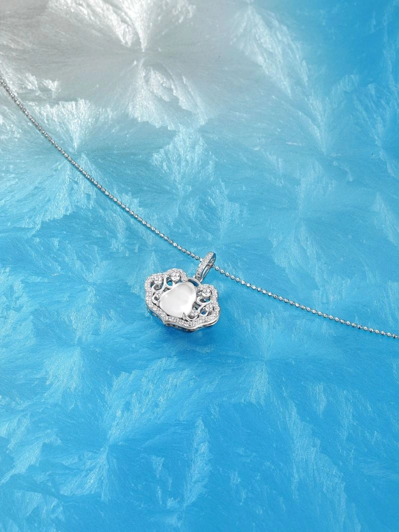Budget-friendly Qeelin Necklaces