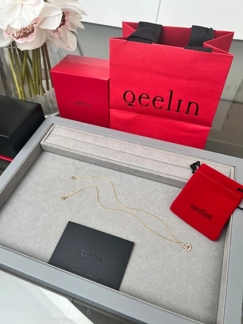 Accurate model Qeelin Necklaces